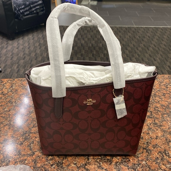 Coach | Bags | Coach Signature Ox Blood Tote | Poshmark